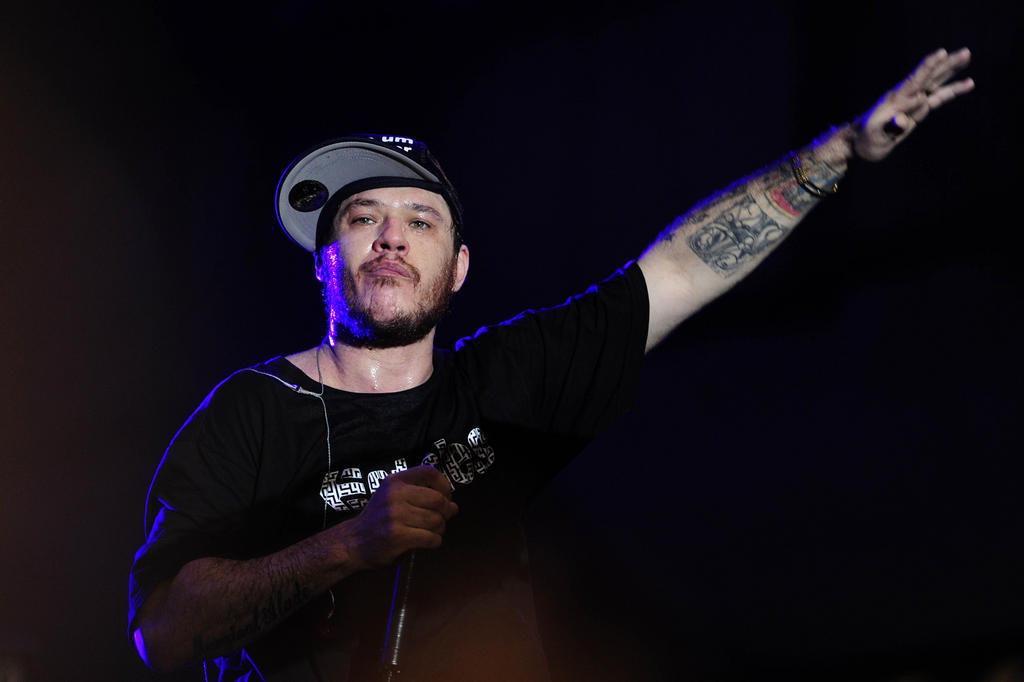 Relembre grandes sucessos de Chorão com a Charlie Brown Jr. - Zero Hora
